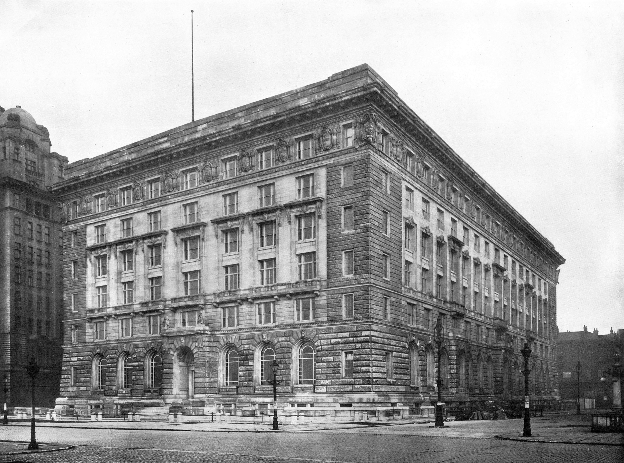 The Cunard Building - AJ Buildings Library