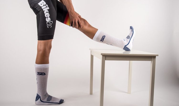 Post-ride leg stretches for cyclists | Cyclist