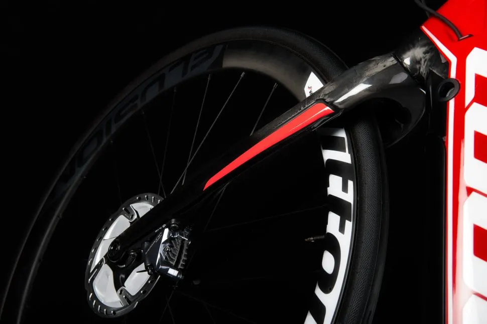 Look releases first road e-bike, the E-765 Optimum | Cyclist