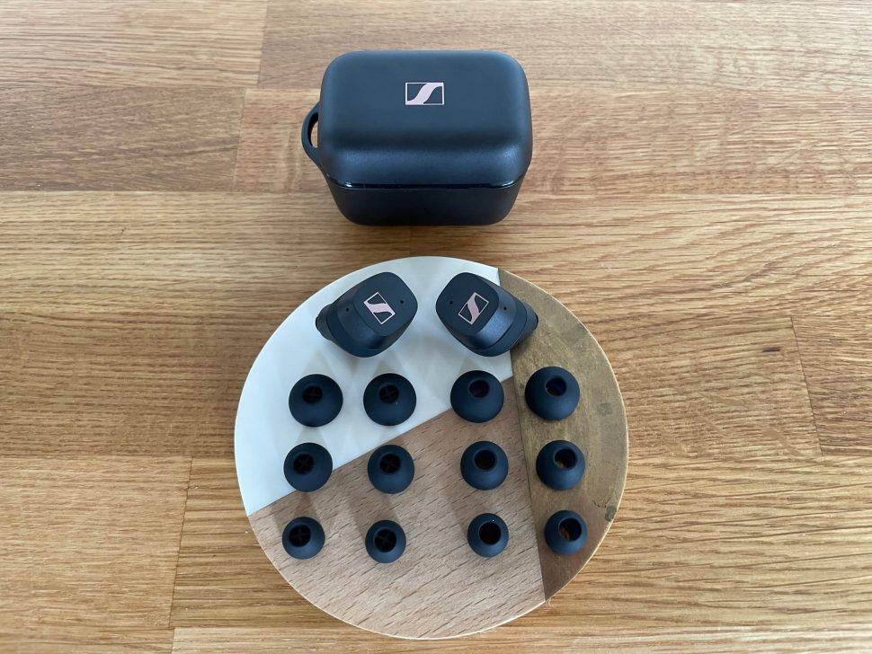 In the Drops: Racy Schwalbe gravel tyres, a Syncros pump called Vernon ...