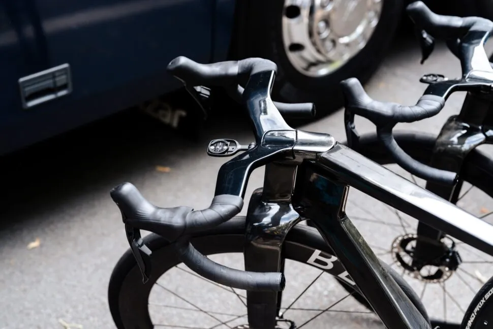 Tour de France bike: IPT's Factor super-aero prototype and watercolour ...