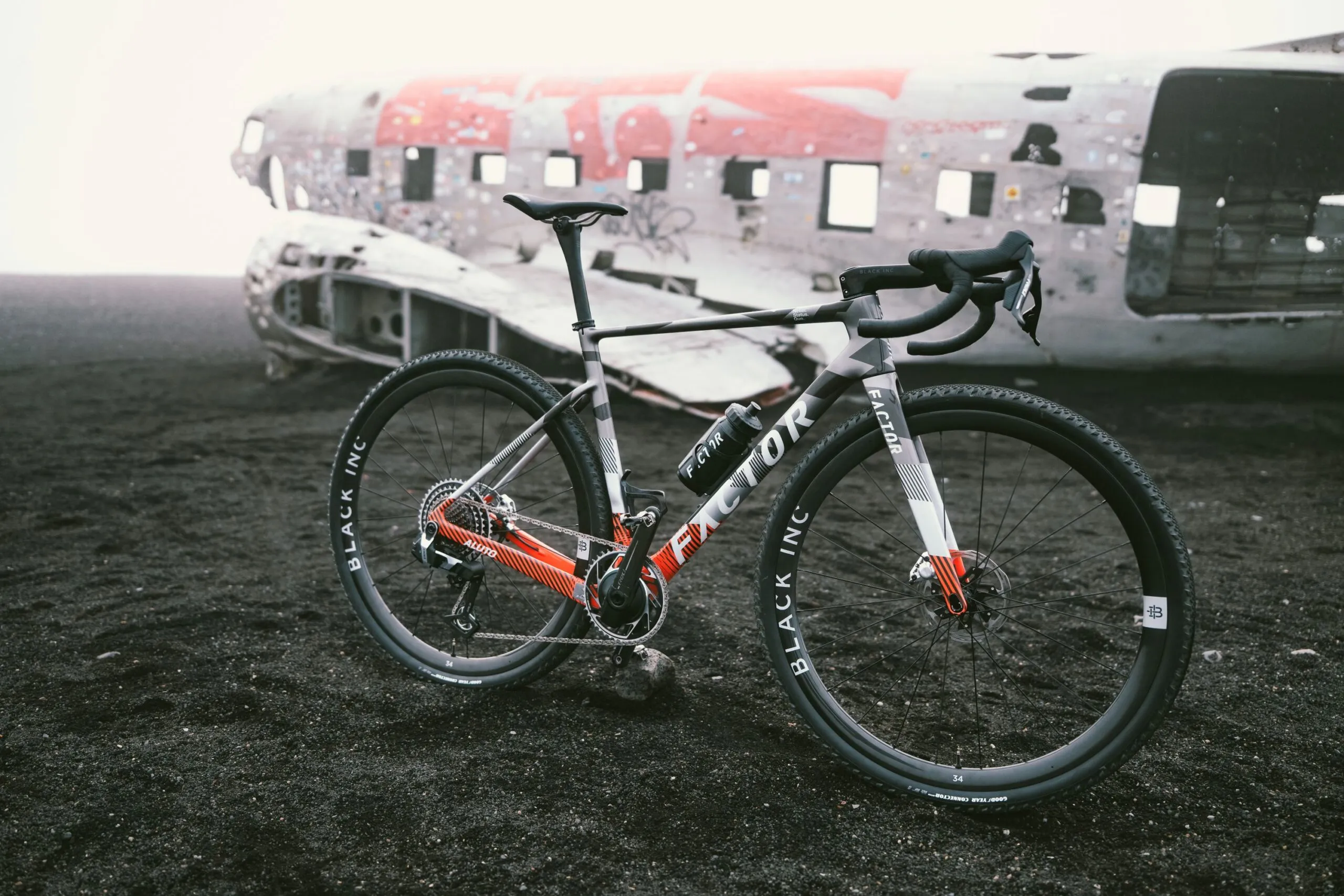 Factor Aluto gravel bike is a lightweight alternative to Ostro Gravel ...